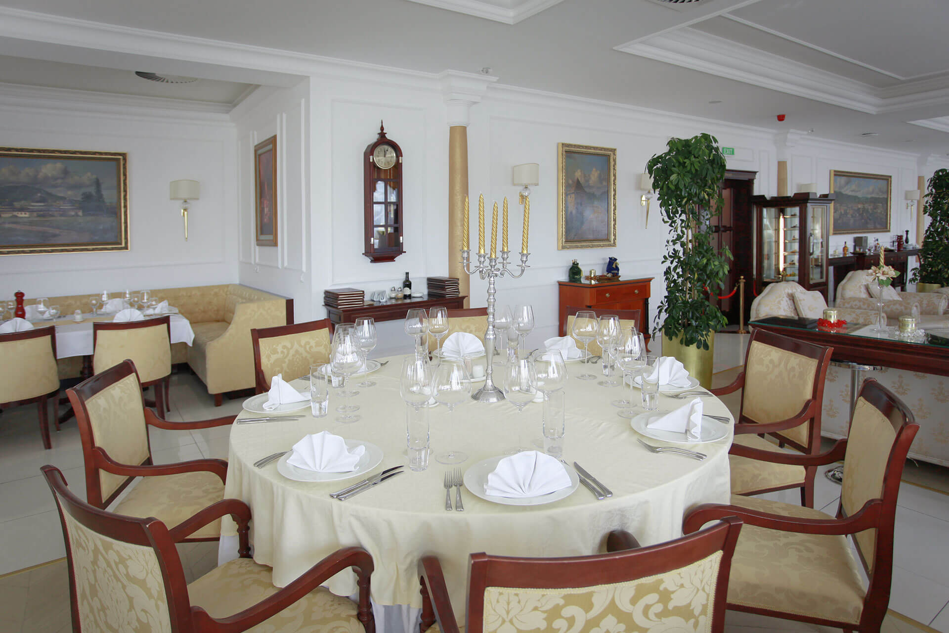 Početna - Apart hotel, restoran Integra